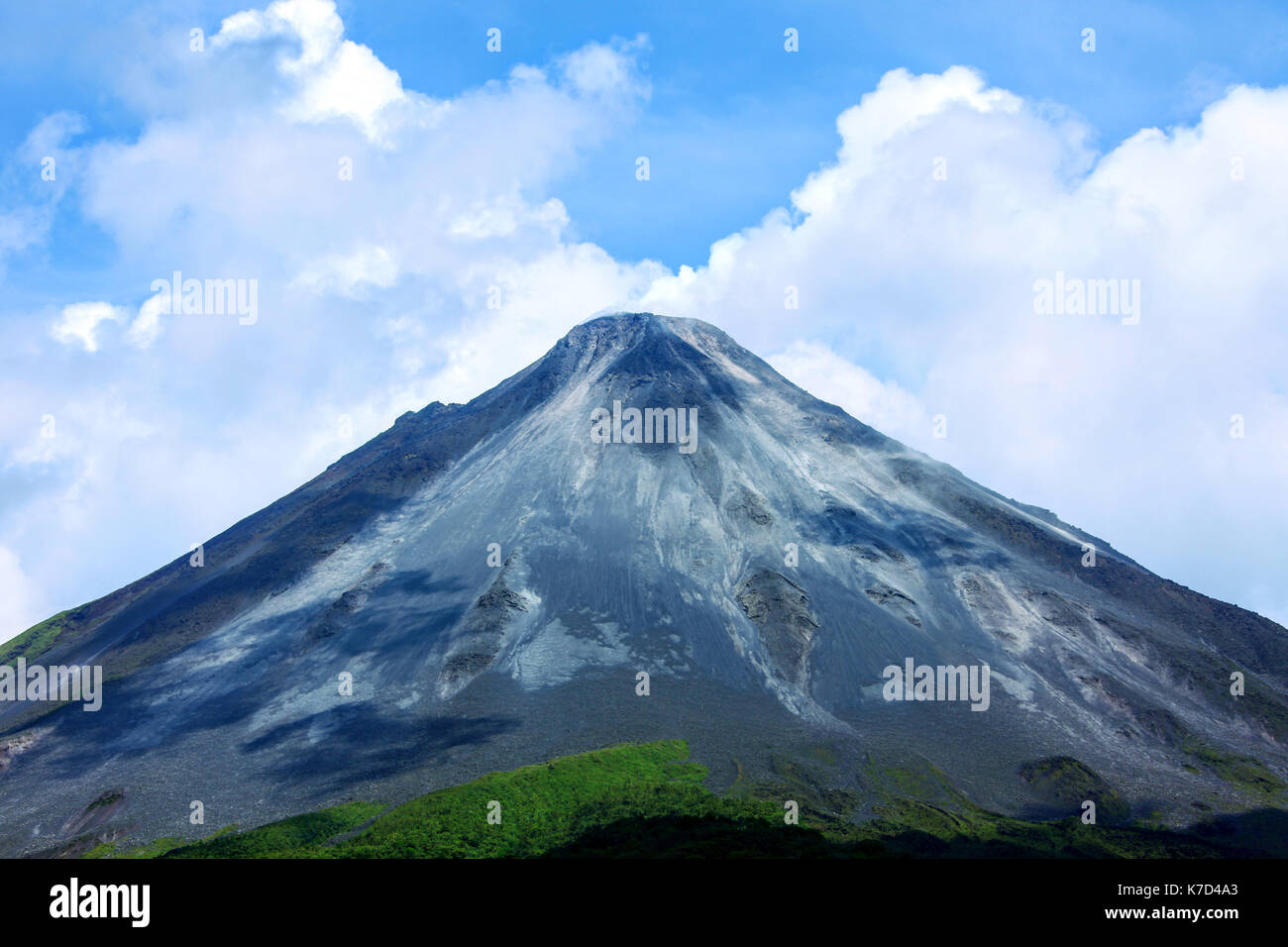 Arenal active volcano national park Costa Rica Stock Photo - Alamy