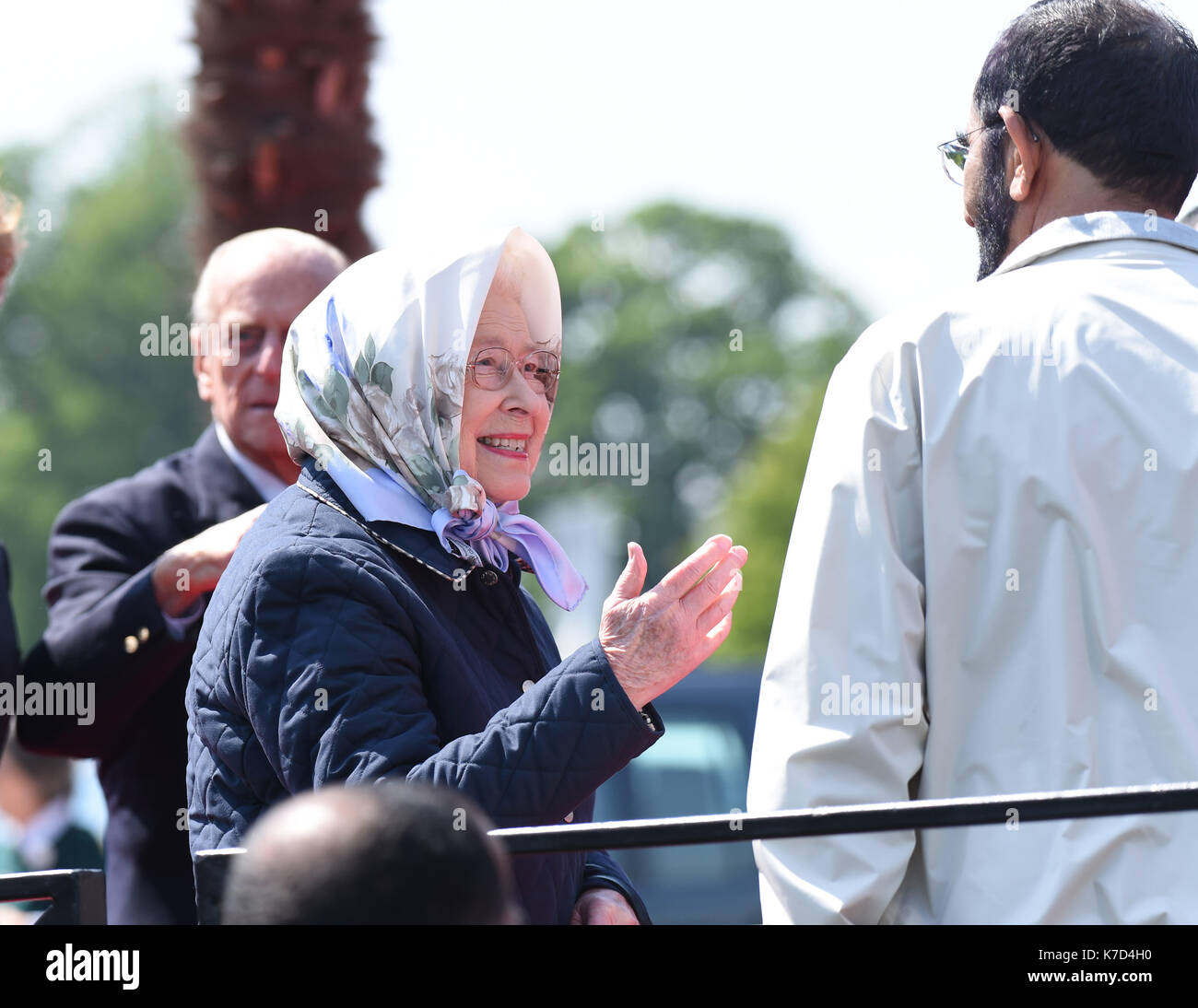 Sheikh Mohammed Speaking High Resolution Stock Photography and Images ...