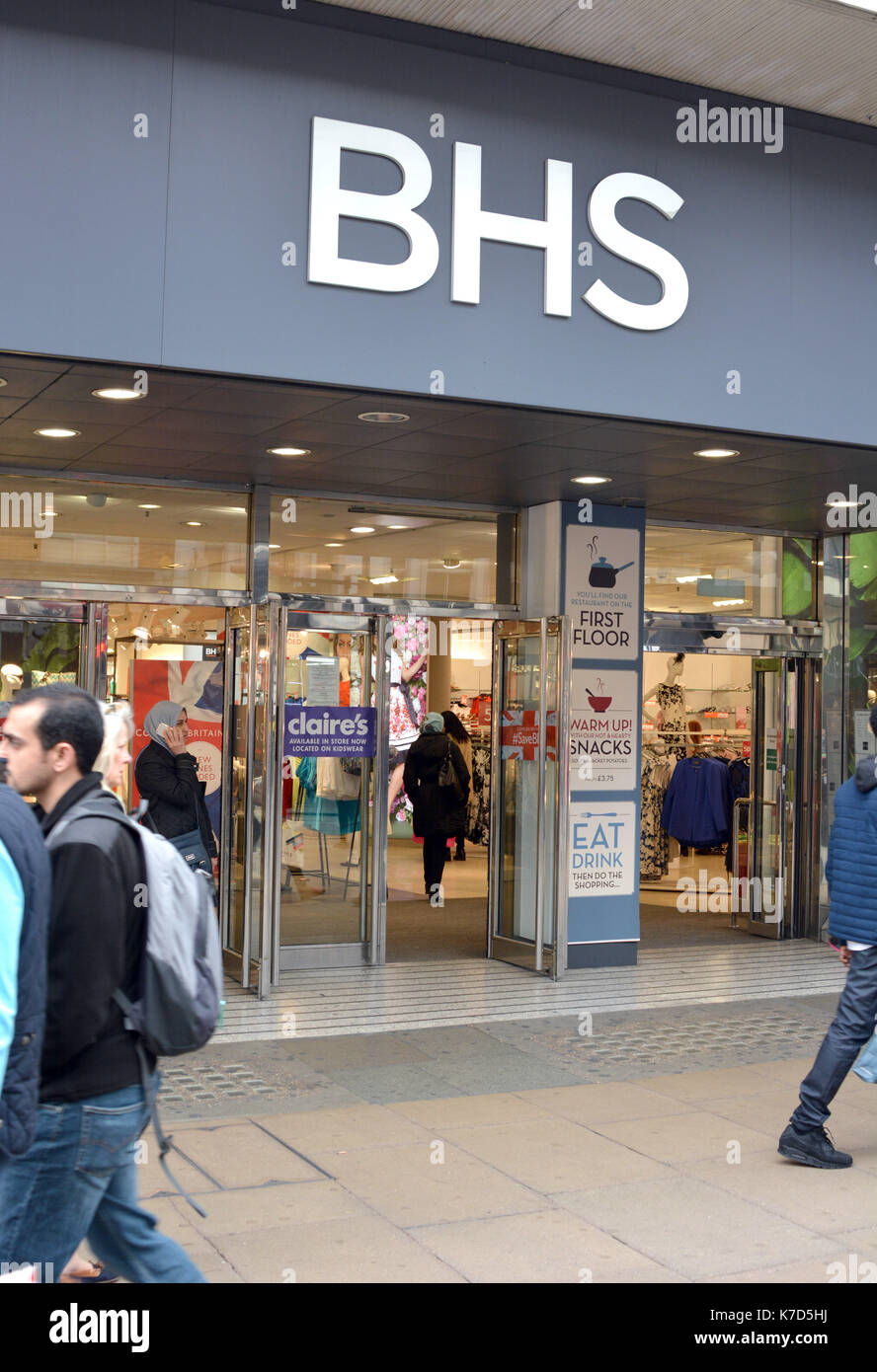 Money credited hi-res stock photography and images - Alamy