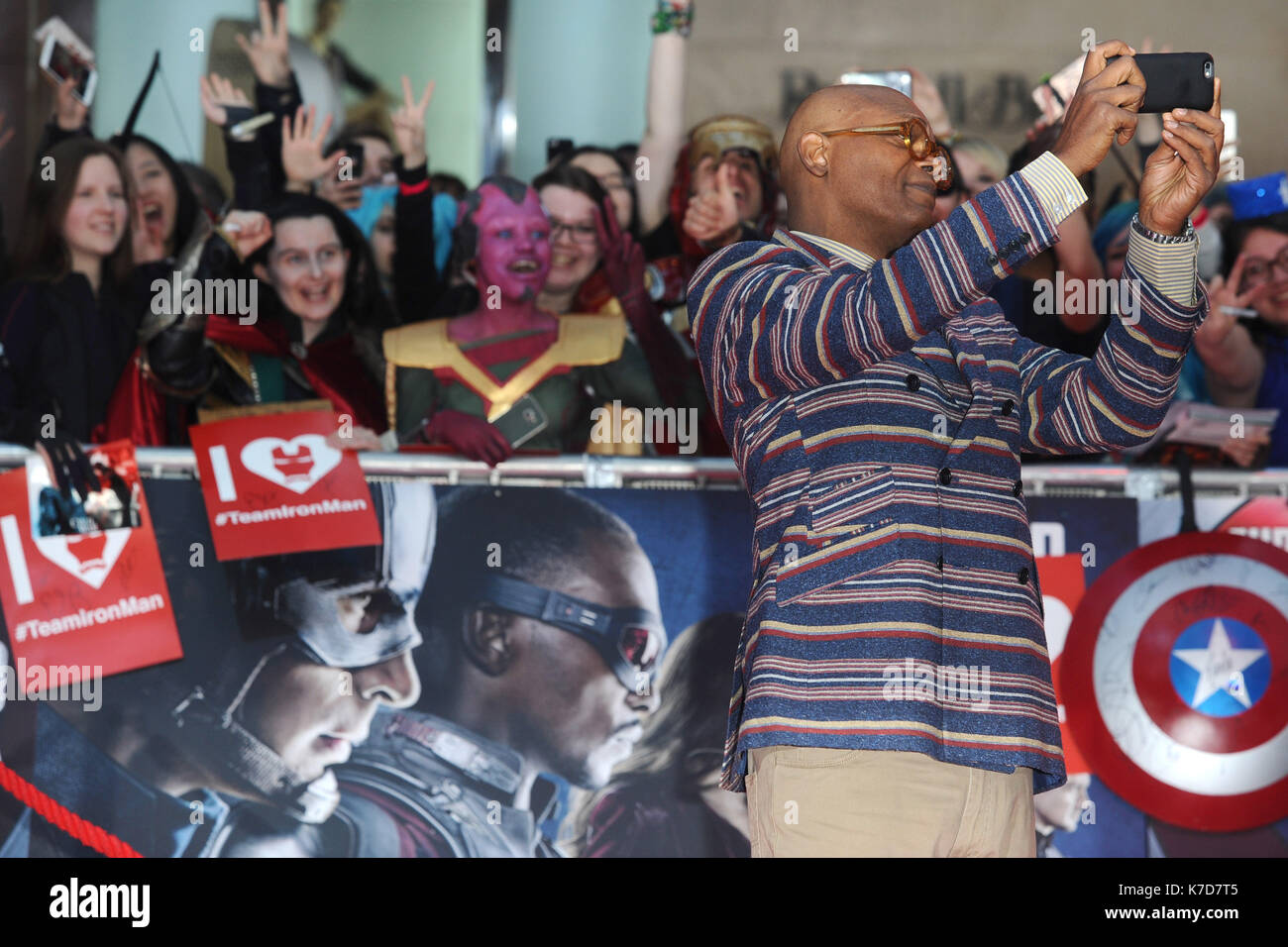 Samuel l jackson captain america hi-res stock photography and images ...