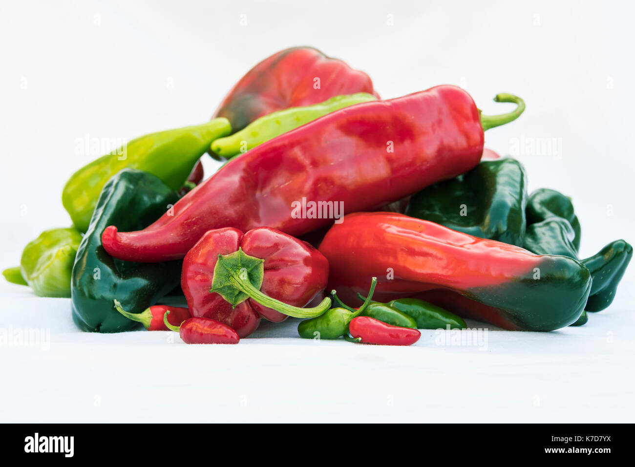 Peppers at produce stand hi-res stock photography and images - Alamy