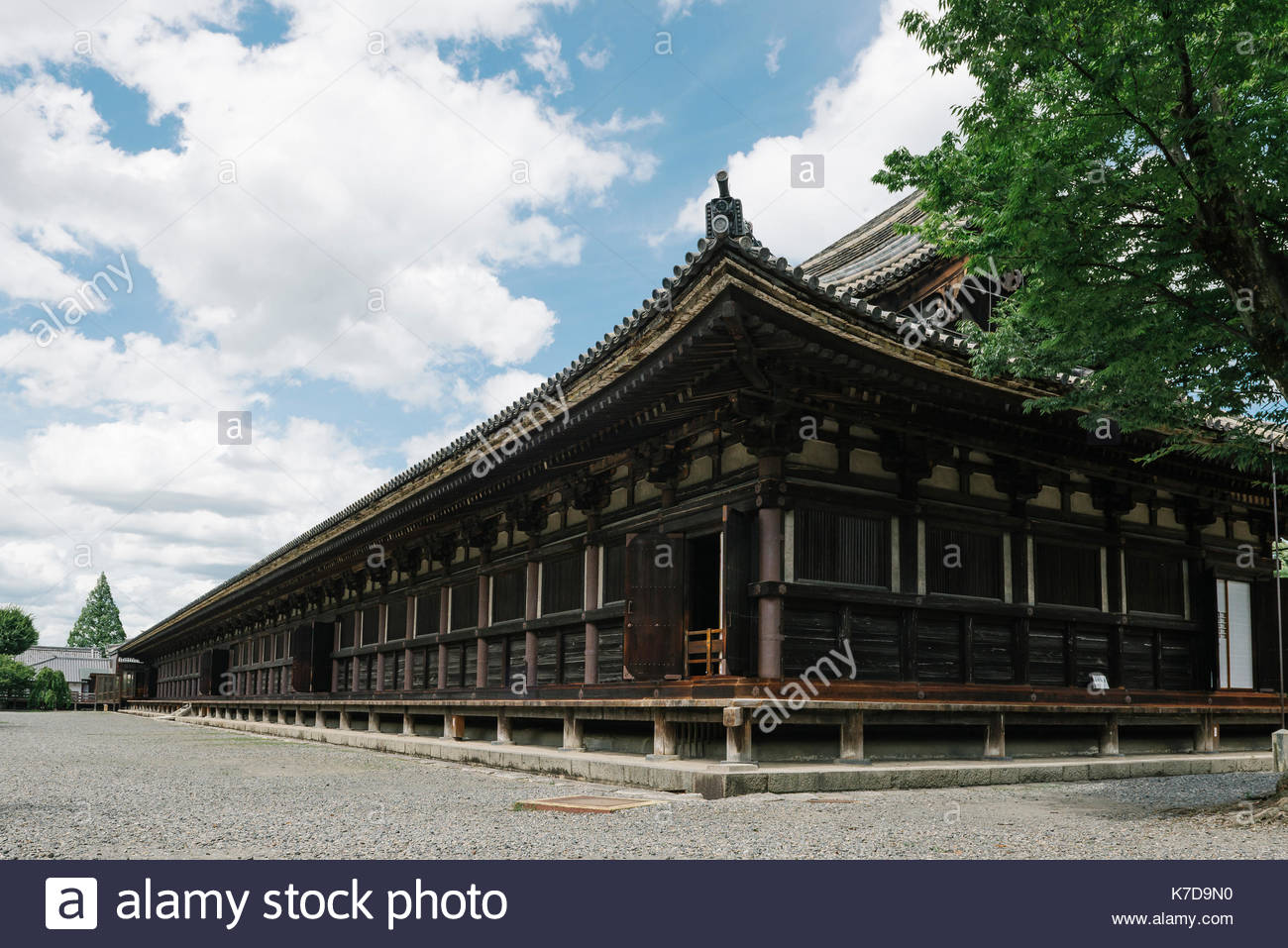 Sanjusangendo Temple Stock Photos & Sanjusangendo Temple Stock Images ...