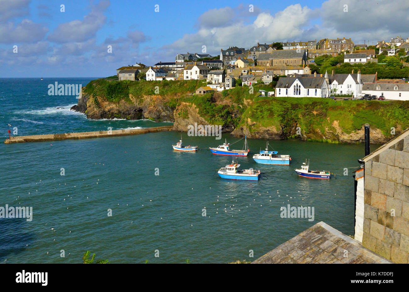 Port Isaac Harbour -a small and picturesque fishing village on the ...