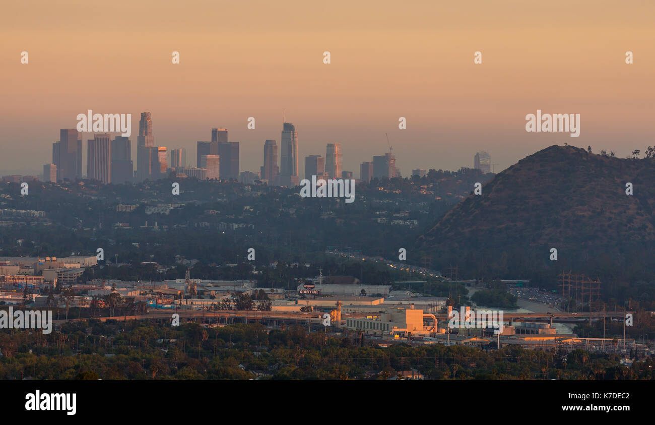 Los angeles downtown buildings not hdr hi-res stock photography and ...