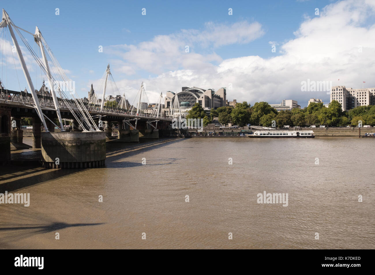 The Golden Jubilee Bridge in London over the River Thames Stock Photo ...