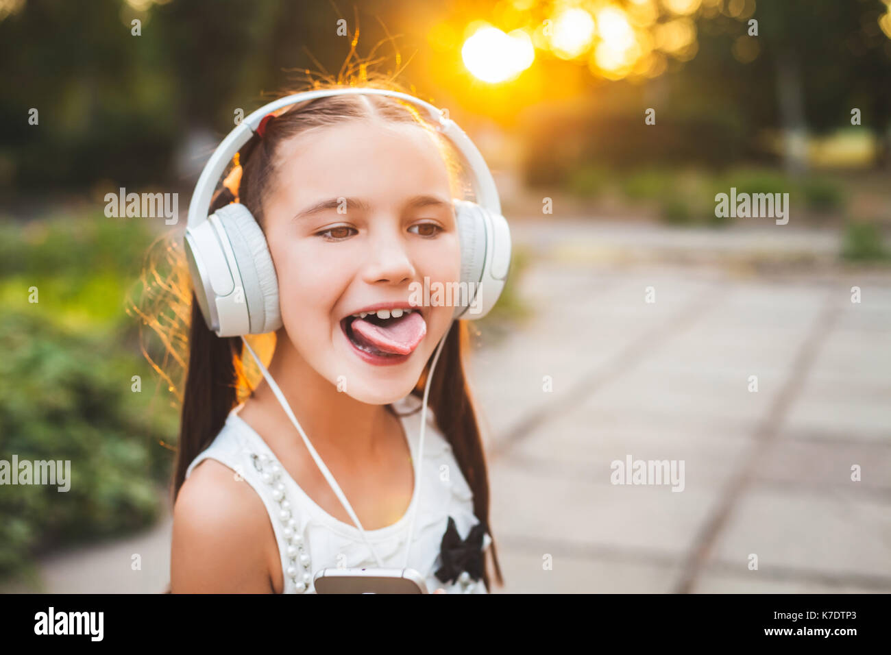 funny girl showing tongue Stock Photo - Alamy funny girl showing tongue Stock Photo - Alamy