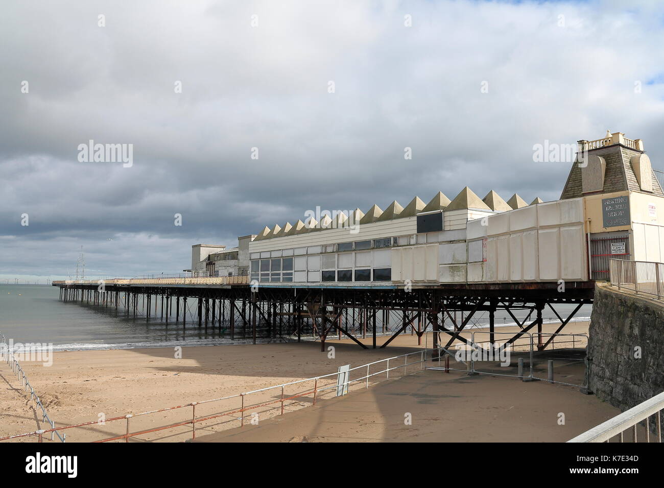 Victoria pier colwyn bay march 2014 hi-res stock photography and images ...