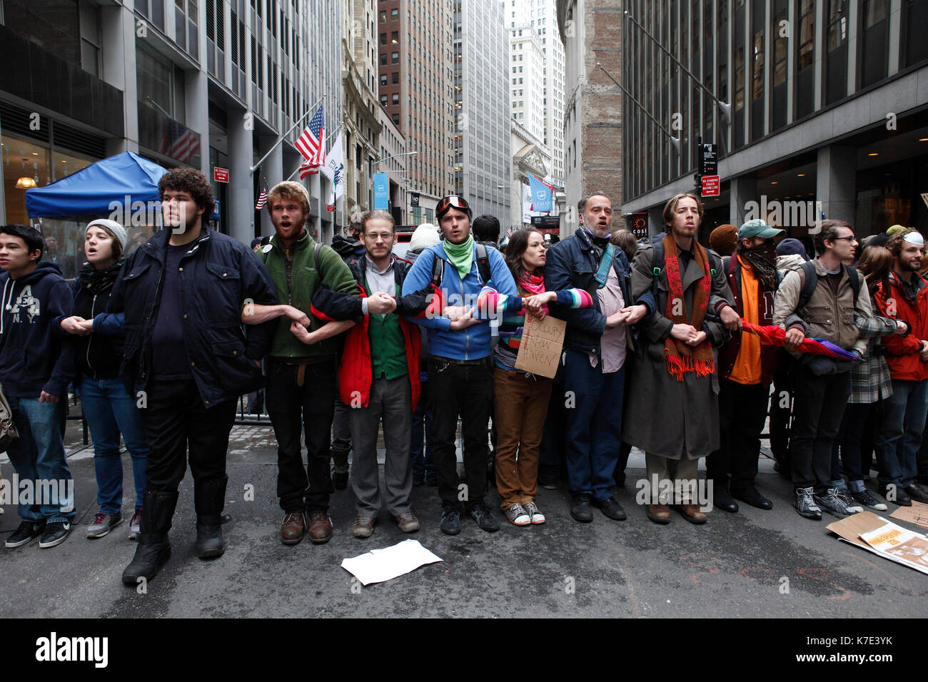 Human chain arms link hi-res stock photography and images - Alamy