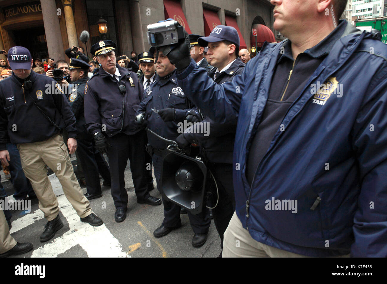 Ray kelly nypd hi-res stock photography and images - Alamy