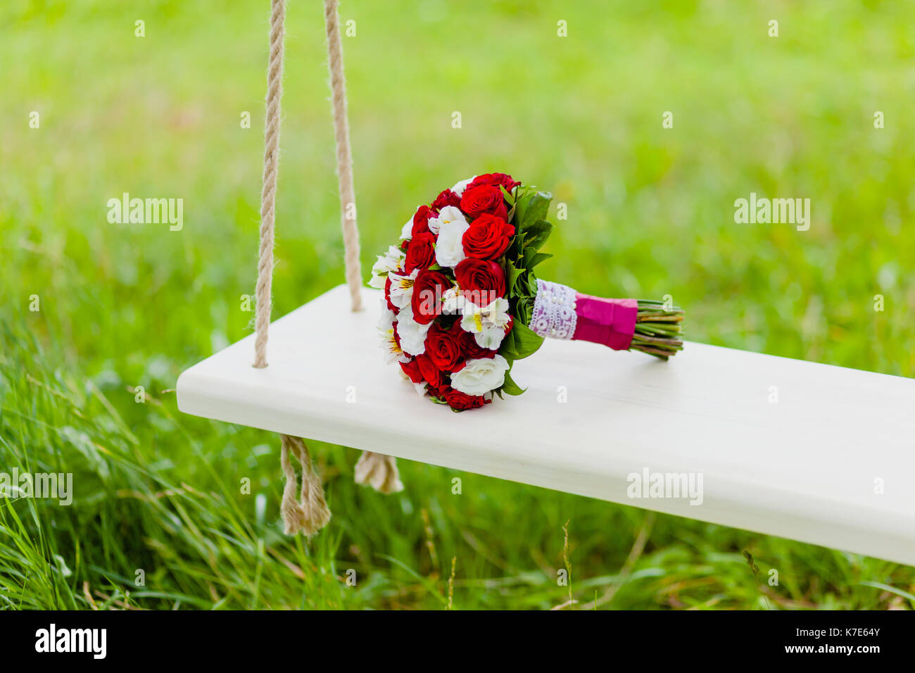 Bridal Bouquet Red and White Roses Stock Photo - Alamy
