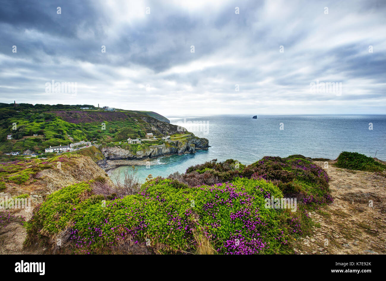 Cornwall coast path in hi-res stock photography and images - Alamy