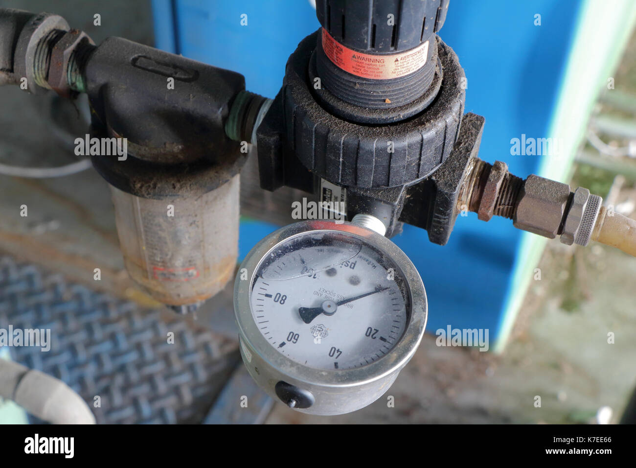 Valve measures air pressure in lines feeding a pneumatic weigh scale in ...