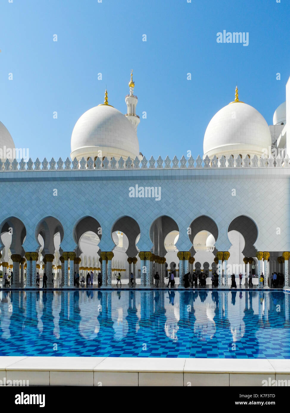 Islamic abu dhabi hi-res stock photography and images - Alamy