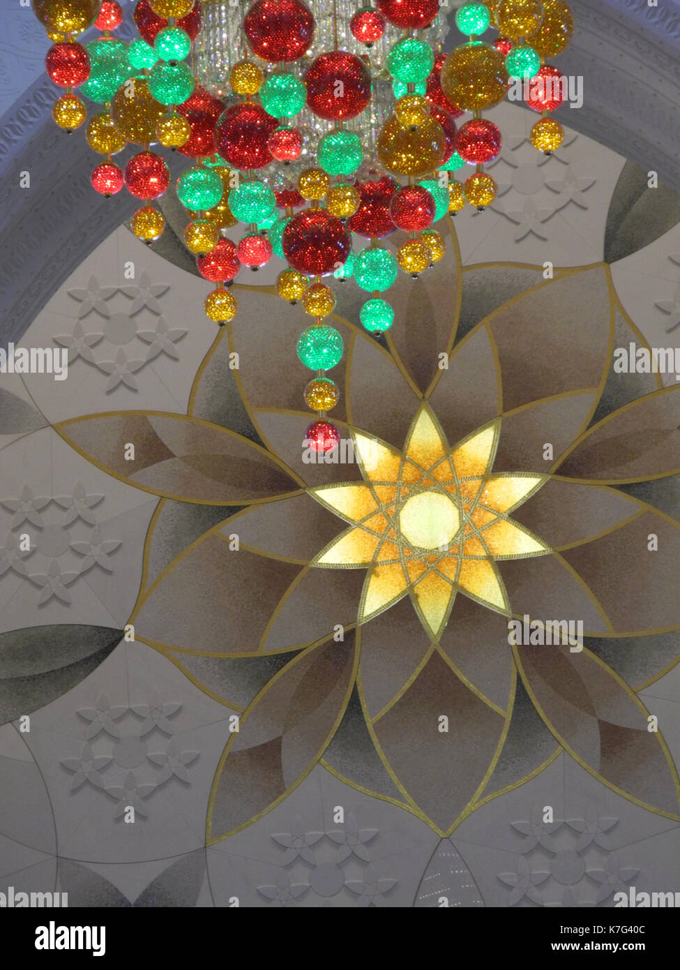 Ceiling decoration- Grand Mosque- Abu Dhabi Stock Photo - Alamy