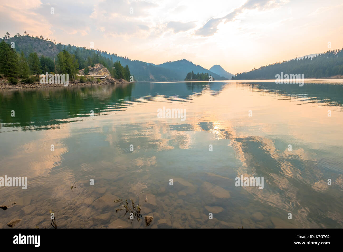 Rim rock Lake Golden Sky sunset Water Washngton State Nature Trees ...