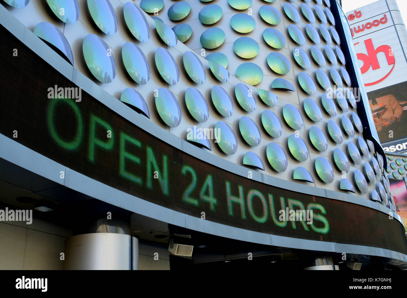 Las Vegas Strip pedestrian walkways daytime Stock Photo - Alamy