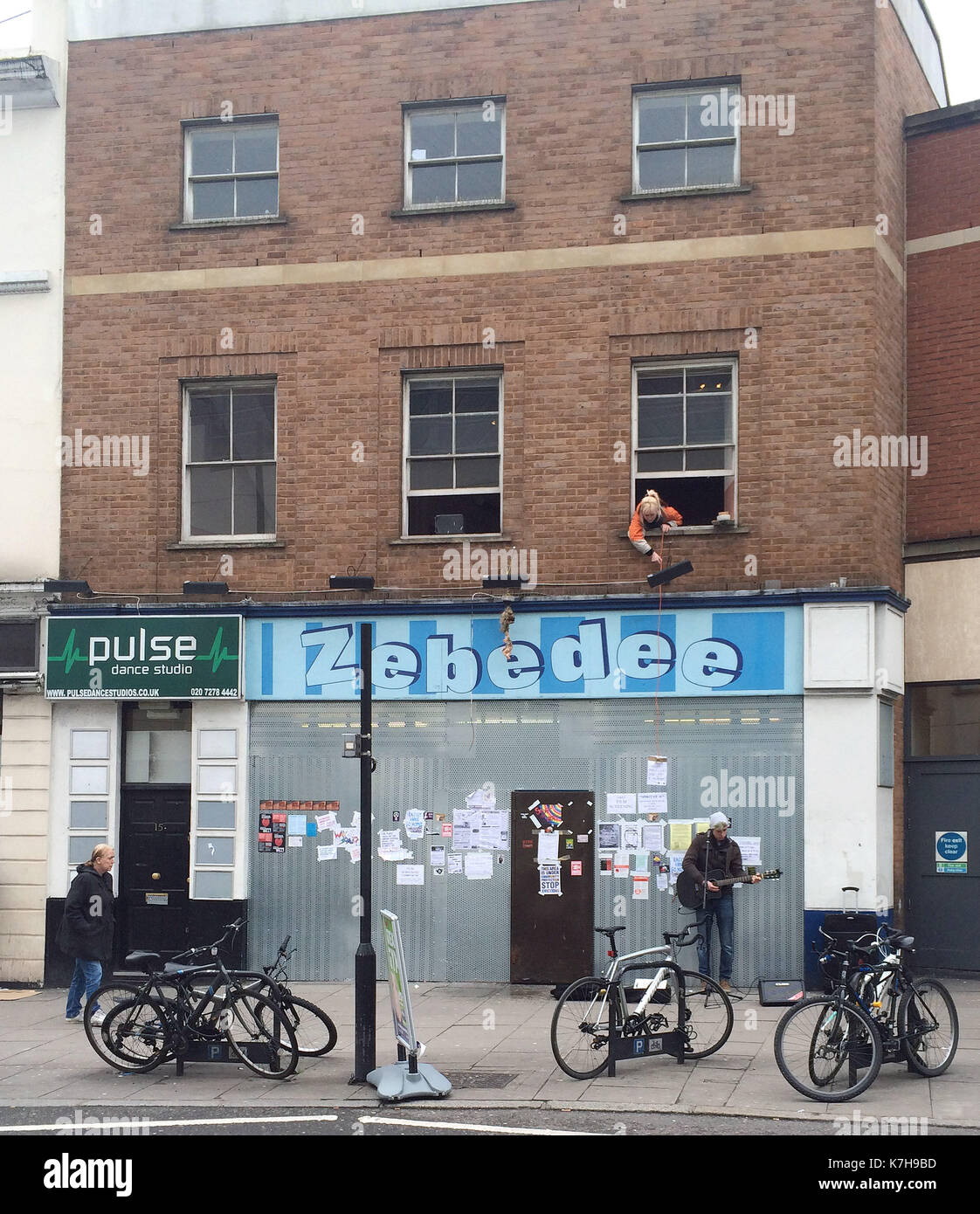 Squatter sign hi-res stock photography and images - Alamy