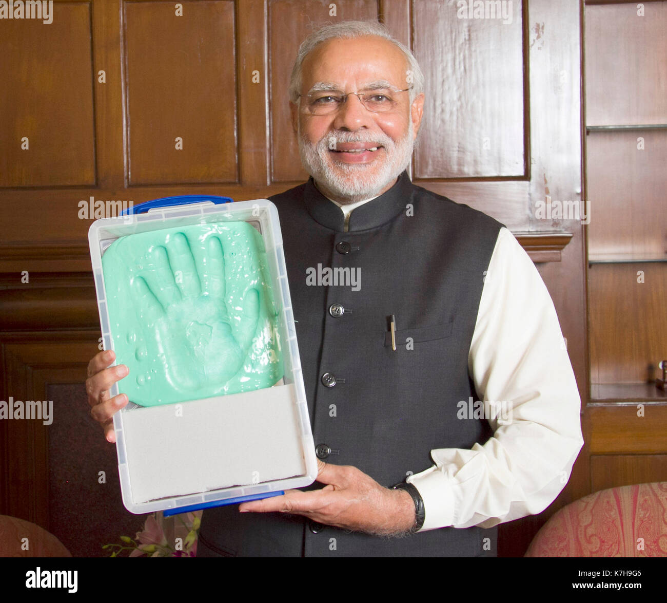 Photo Must Be Credited ©Alpha Press 065630 16/03/2016 Indian Prime ...