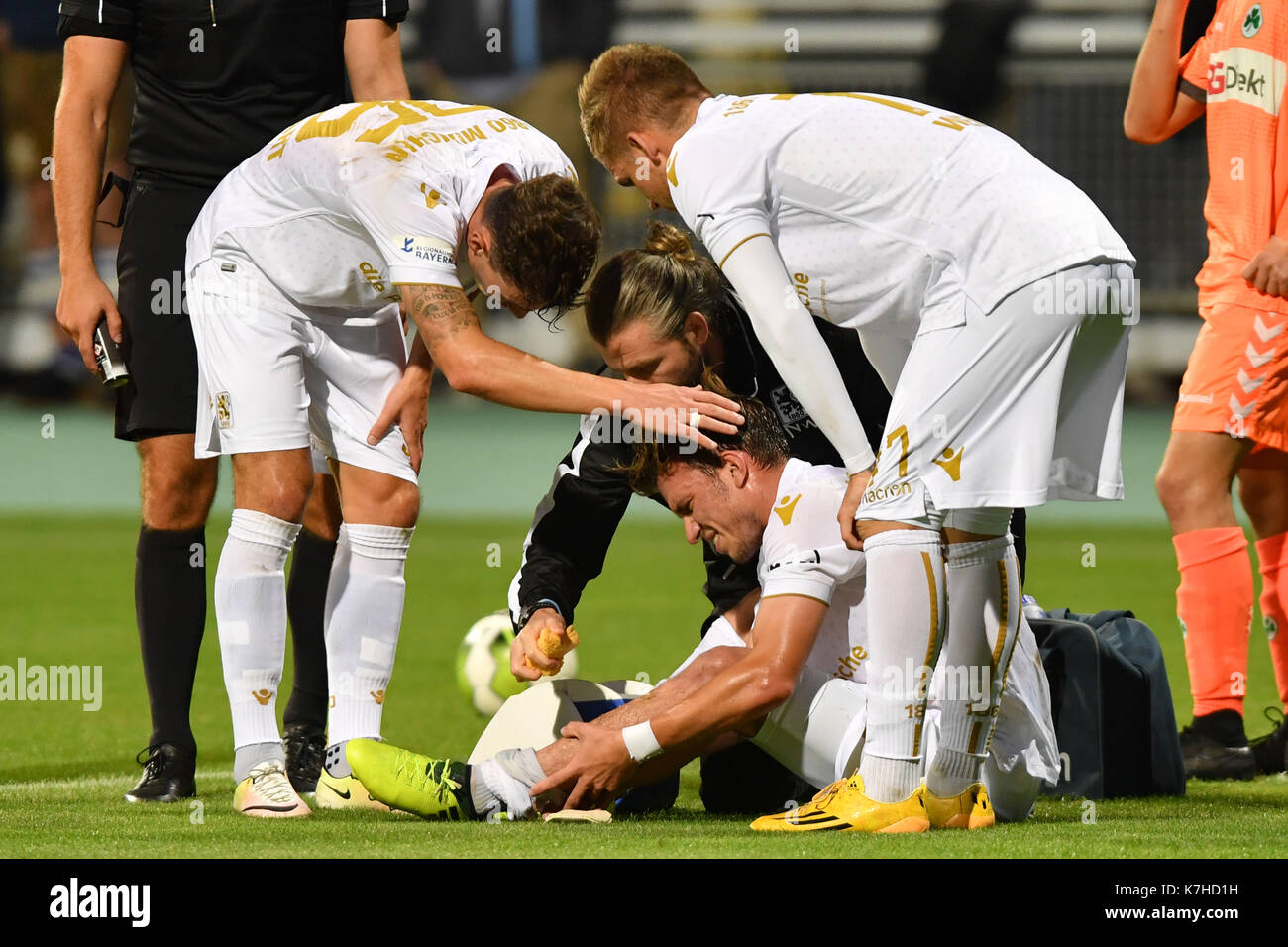 Muenchen, Deutschland. 15th Sep, 2017. Nico KARGER (TSV Munich 1860) am ...