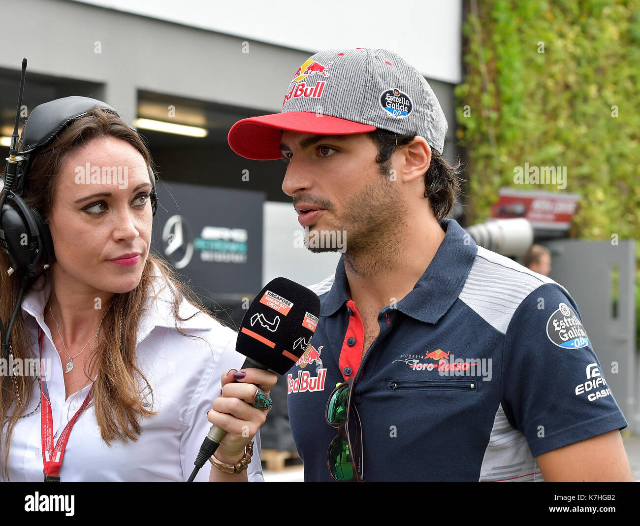 Carlos sainz flag hi-res stock photography and images - Alamy