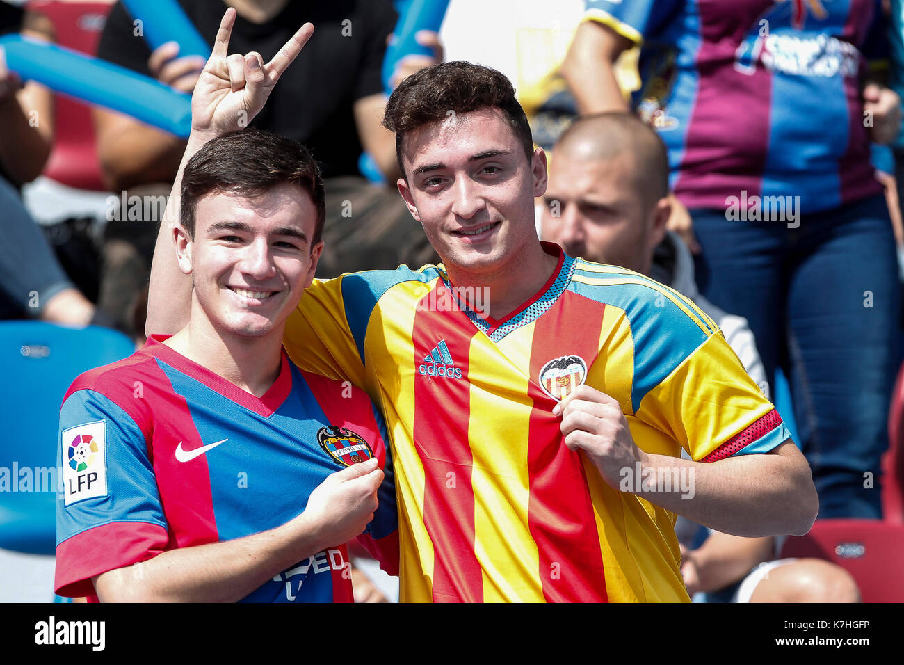 Valencia fans hi-res stock photography and images - Alamy