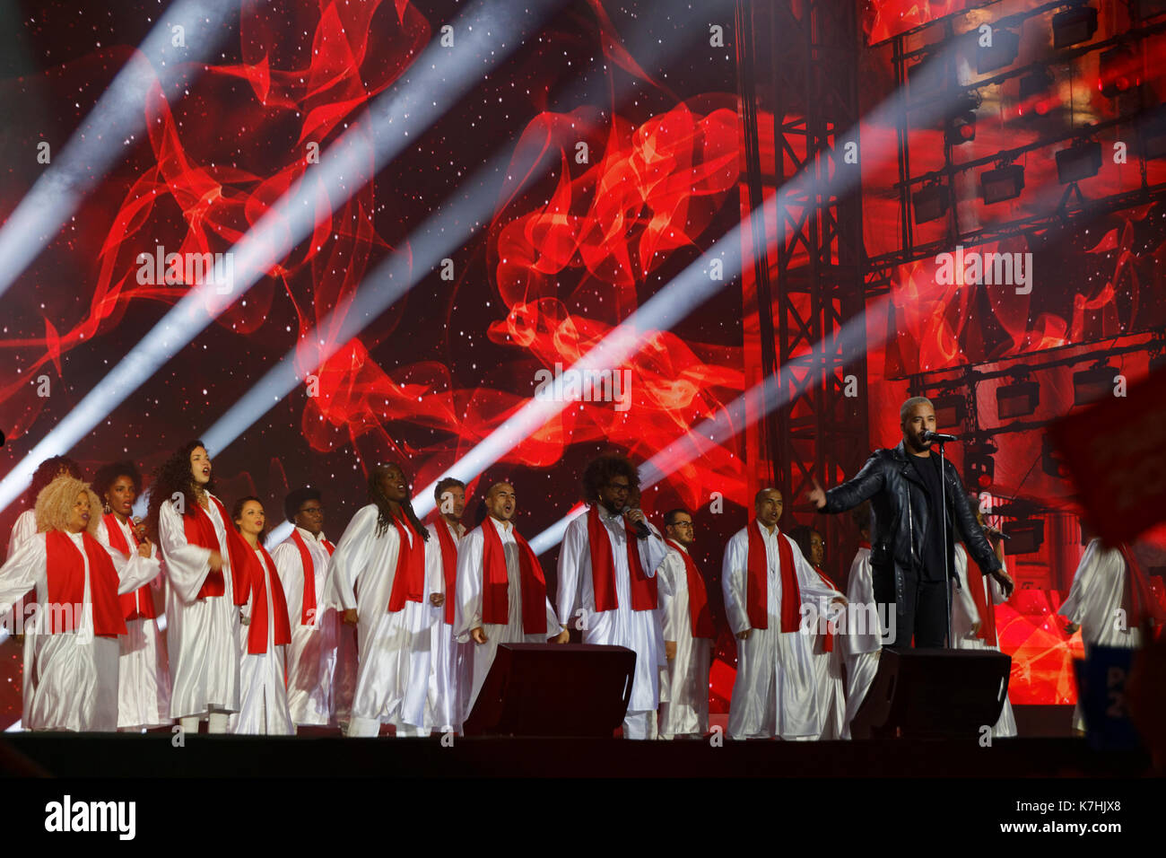 Paris, France. 15th Sep, 2017. Slimane performs the great concert to ...