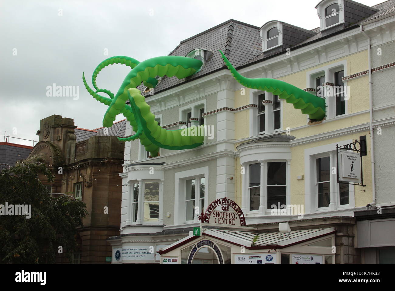 Llandudno shopping centre hi-res stock photography and images - Alamy