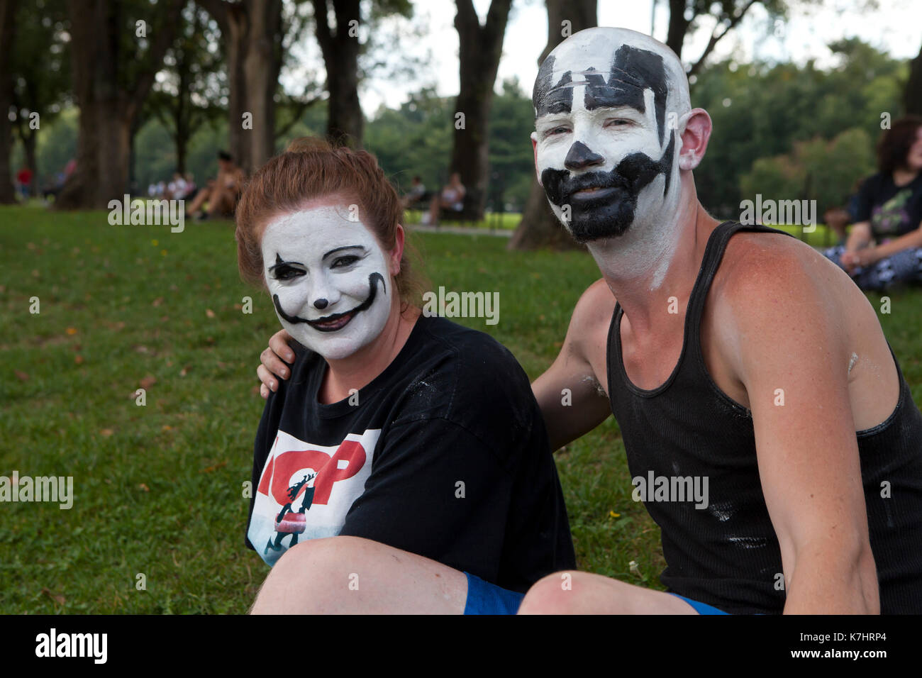Juggalo Gang Hand Signs