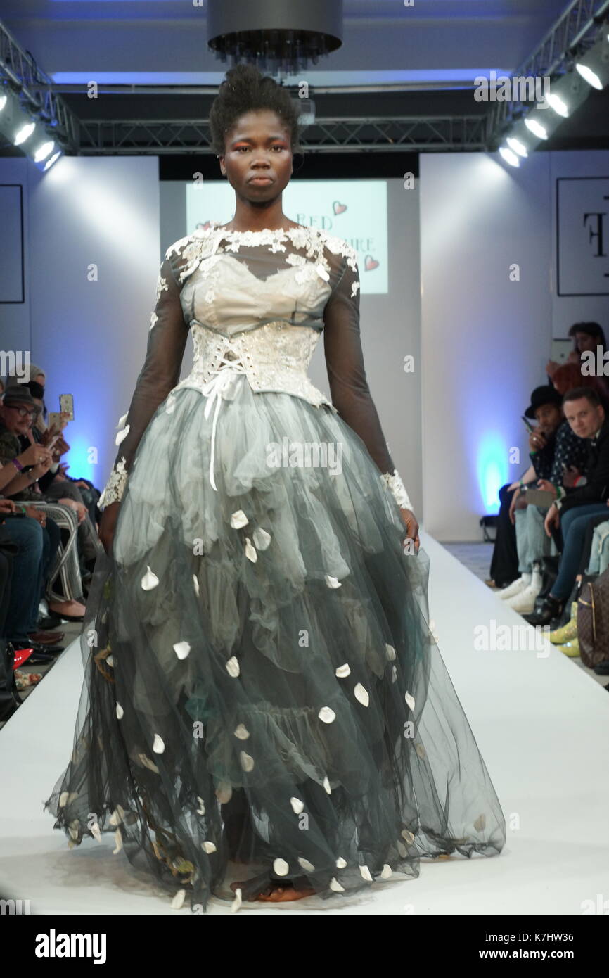 Sheree robinson knitwear hi-res stock photography and images - Alamy