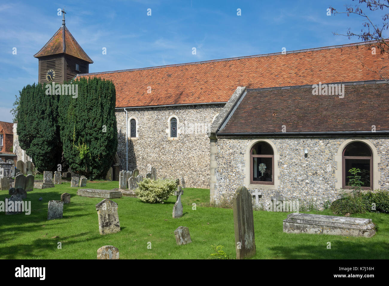 Hurley village church hi-res stock photography and images - Alamy