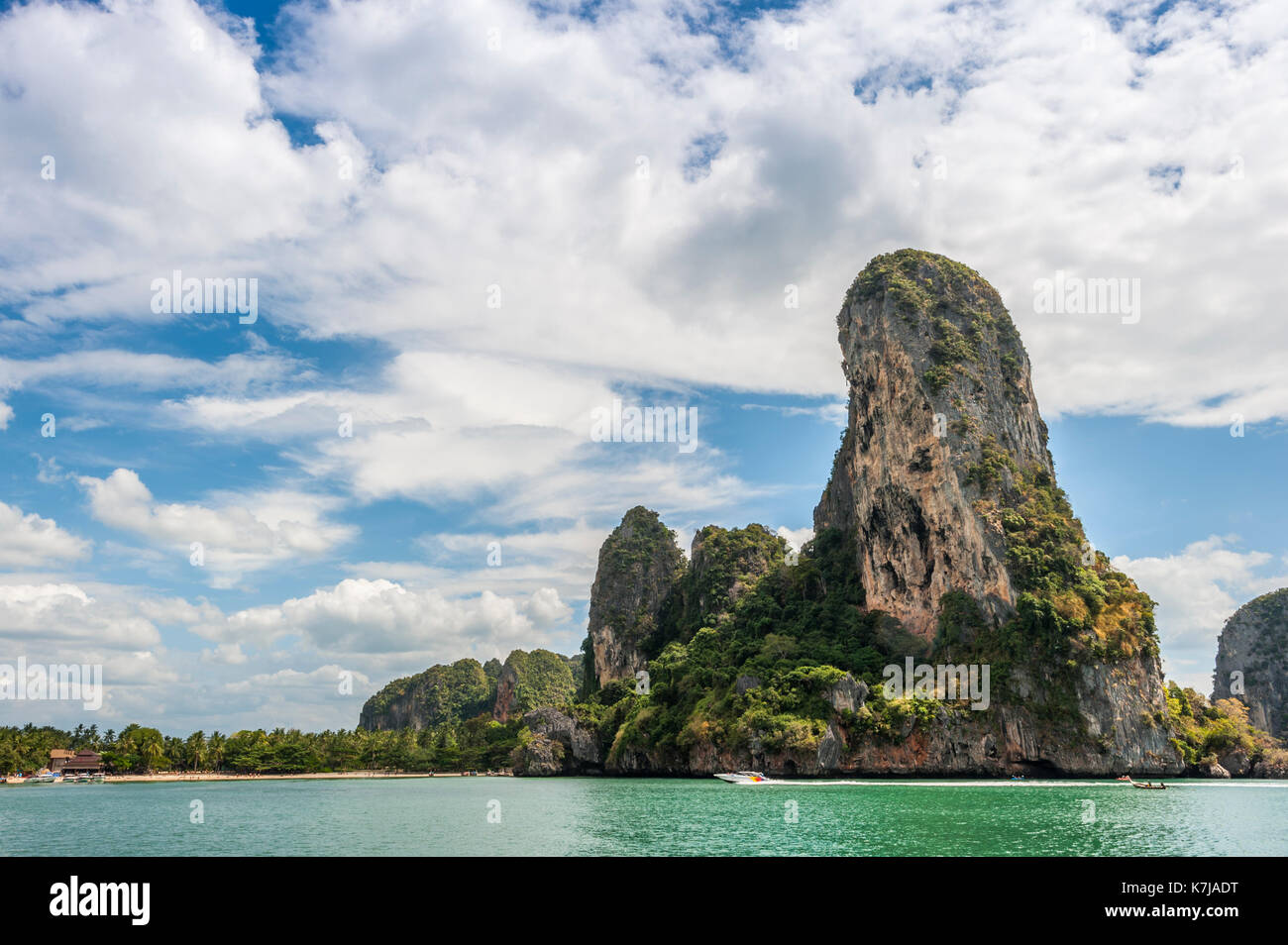 Karst limestone rocks hi-res stock photography and images - Alamy
