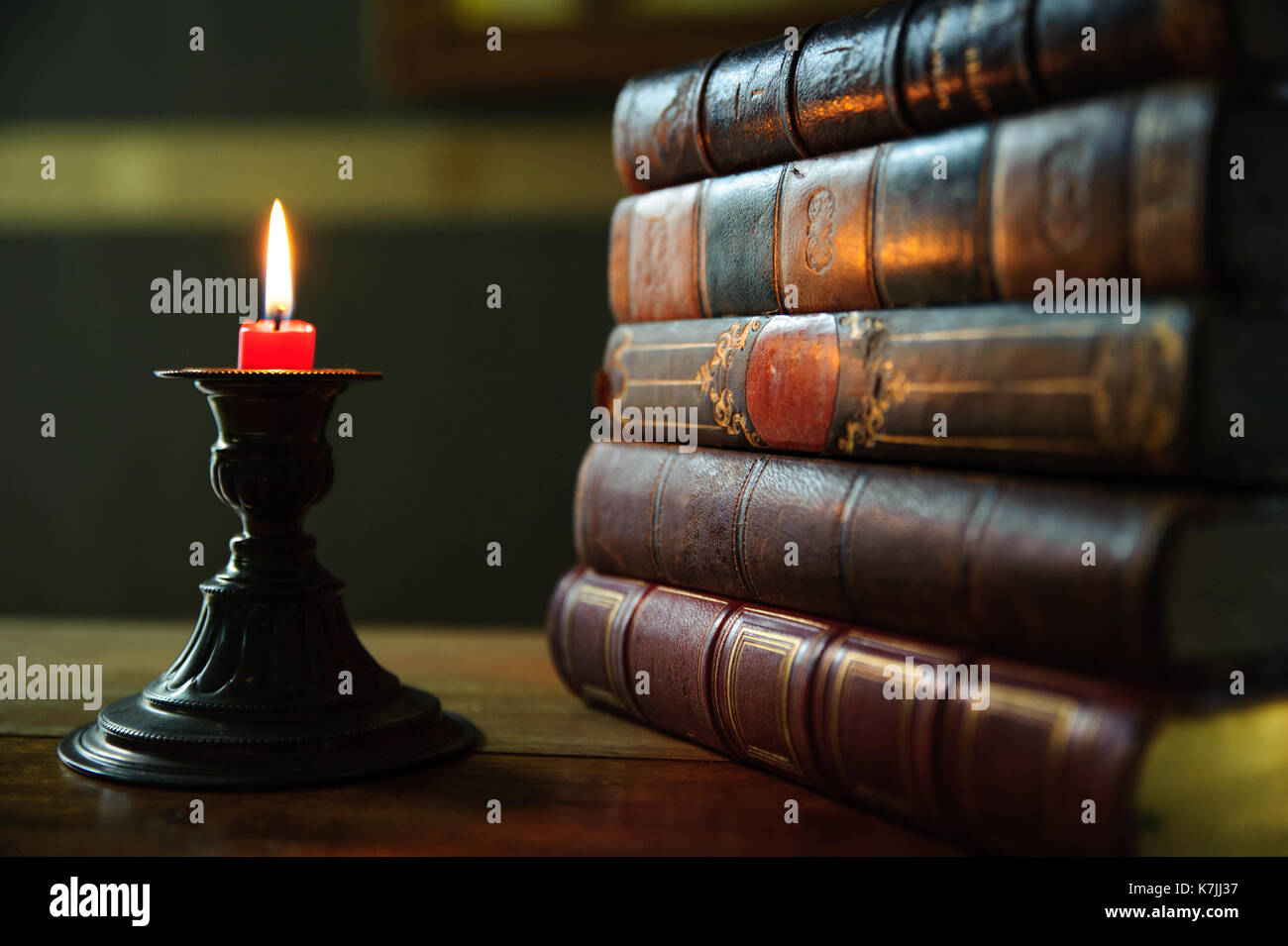 Vintage ink quill books hi-res stock photography and images - Alamy