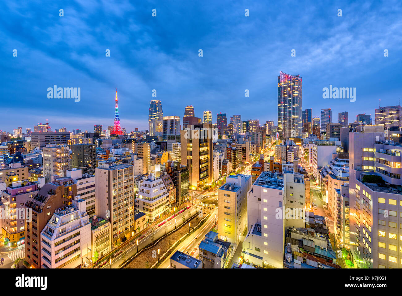 Downtown tokyo hi-res stock photography and images - Alamy
