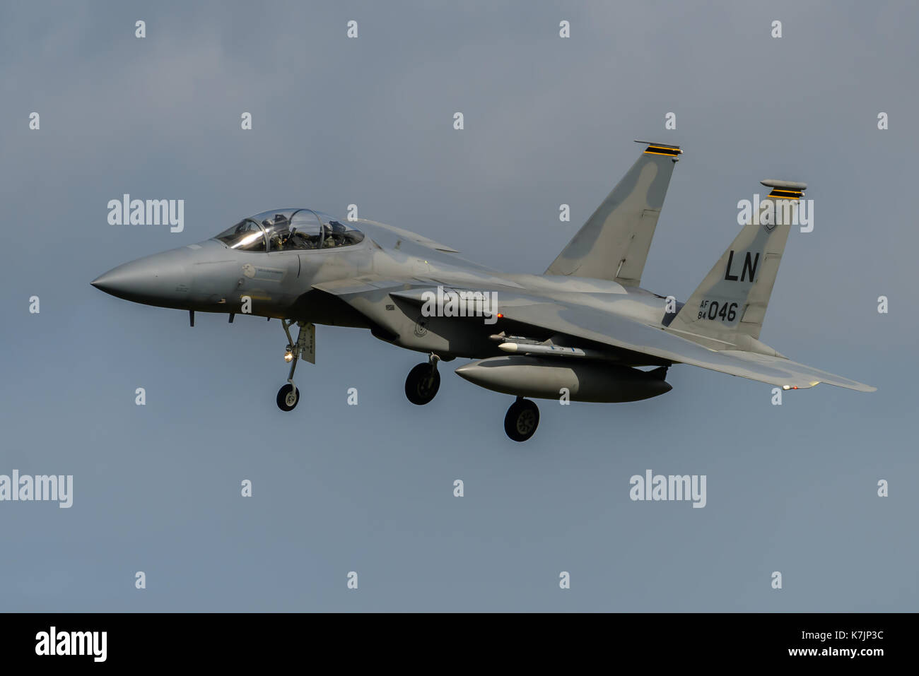 An f15 fighter jet landing raf lakenheath hi-res stock photography and ...