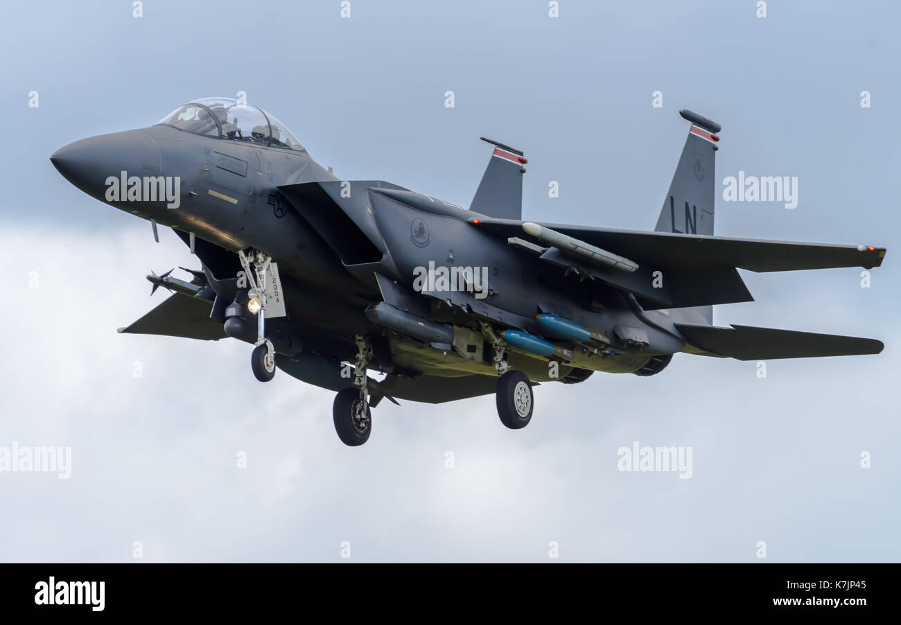 F15 eagle cockpit hi-res stock photography and images - Alamy