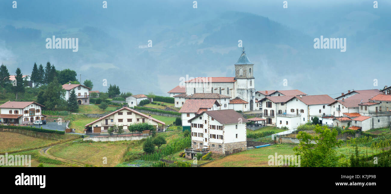 Old basque houses hi-res stock photography and images - Alamy