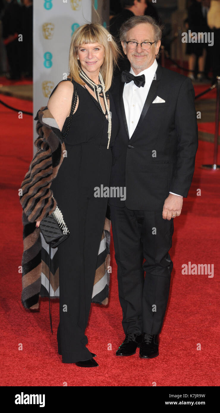 Stephen spielberg kate capshaw hi-res stock photography and images - Alamy