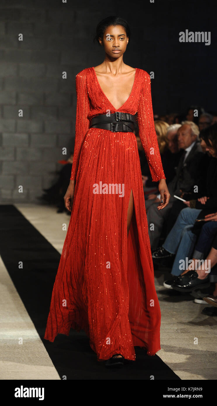 Fashion catwalk model low cut cleavage hi-res stock photography and ...