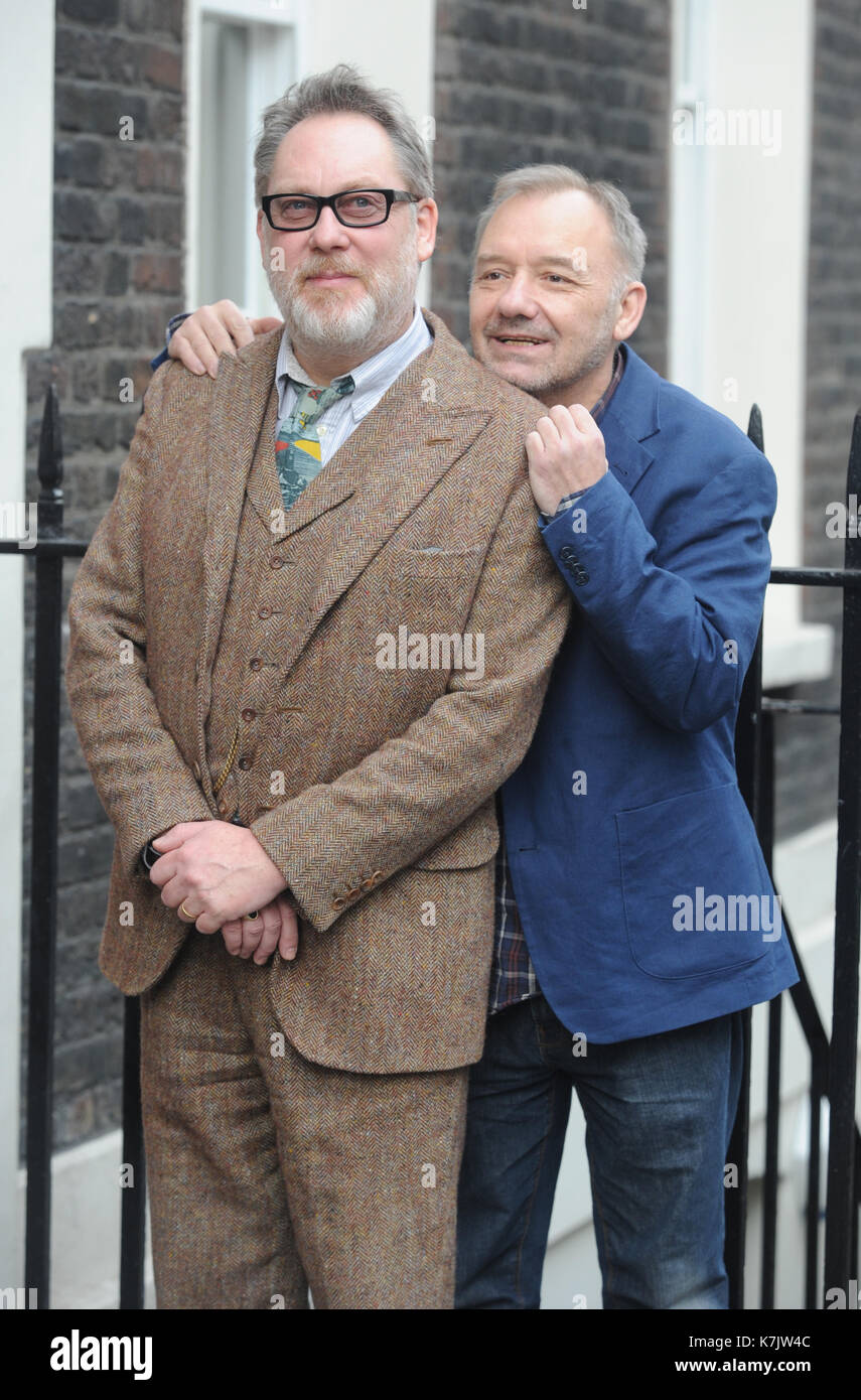 Vic reeves and bob mortimer hi-res stock photography and images - Alamy