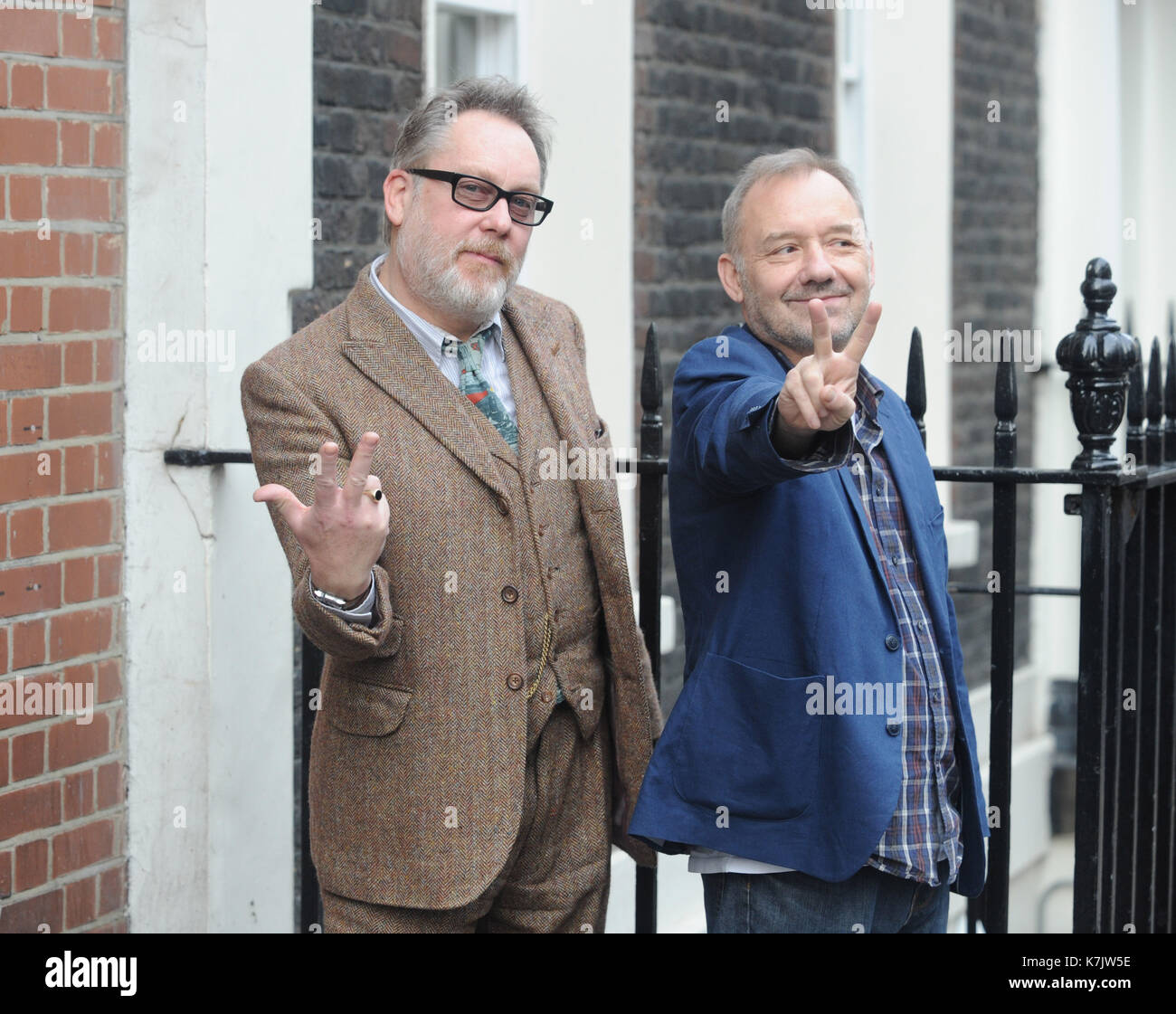 Bob mortimer hi-res stock photography and images - Alamy