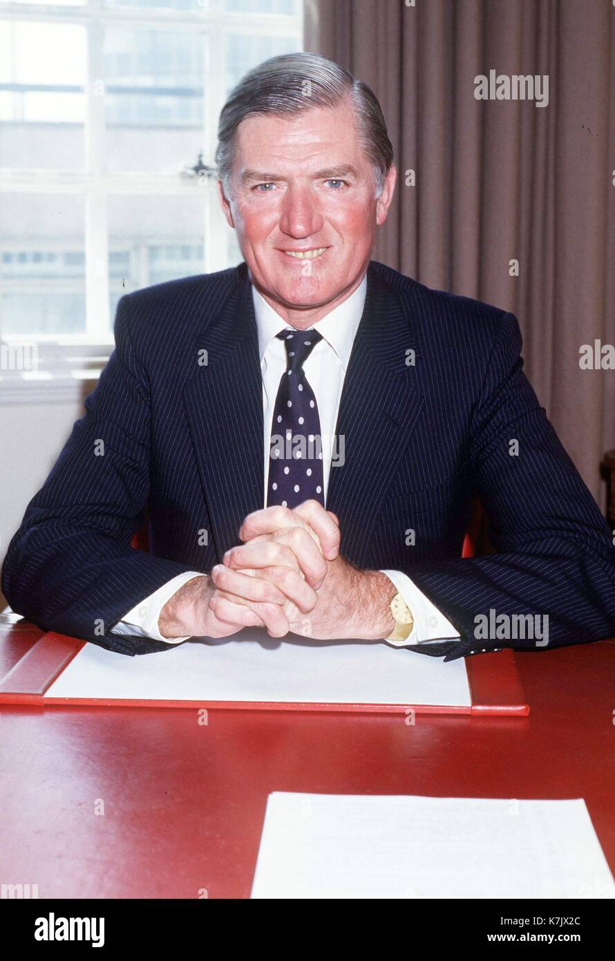 ©ALPHA M050000 15 06 87 CECIL PARKINSON M.P. - AT THE DEPARTMENT OF ...