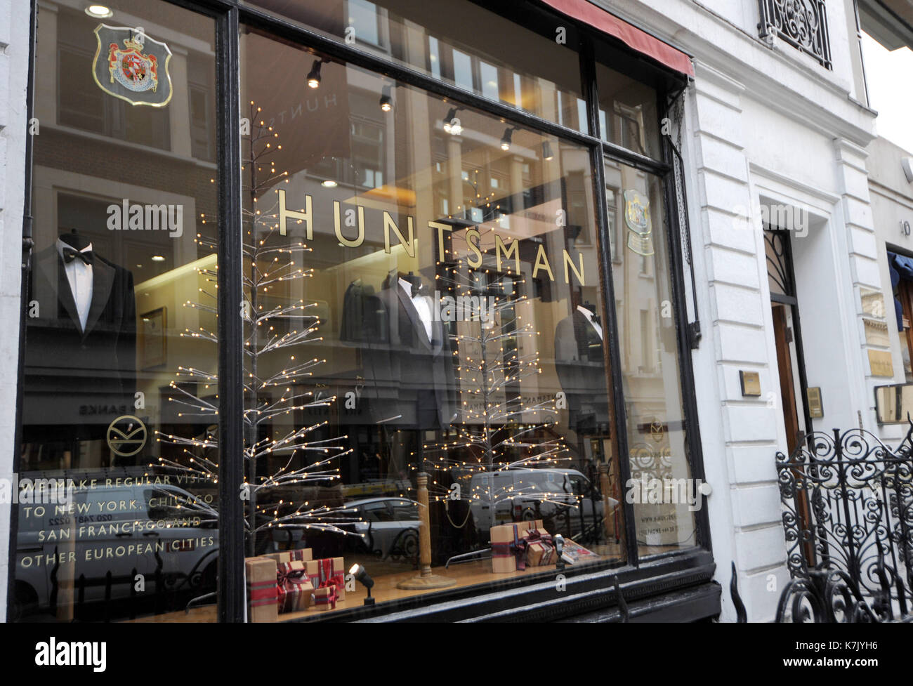 Huntsman london store hi-res stock photography and images - Alamy