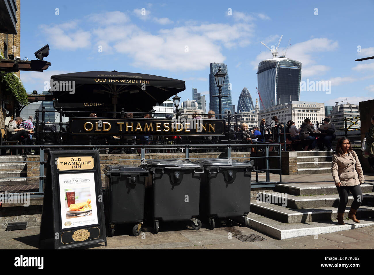 Old Thameside Inn pub Stock Photo - Alamy