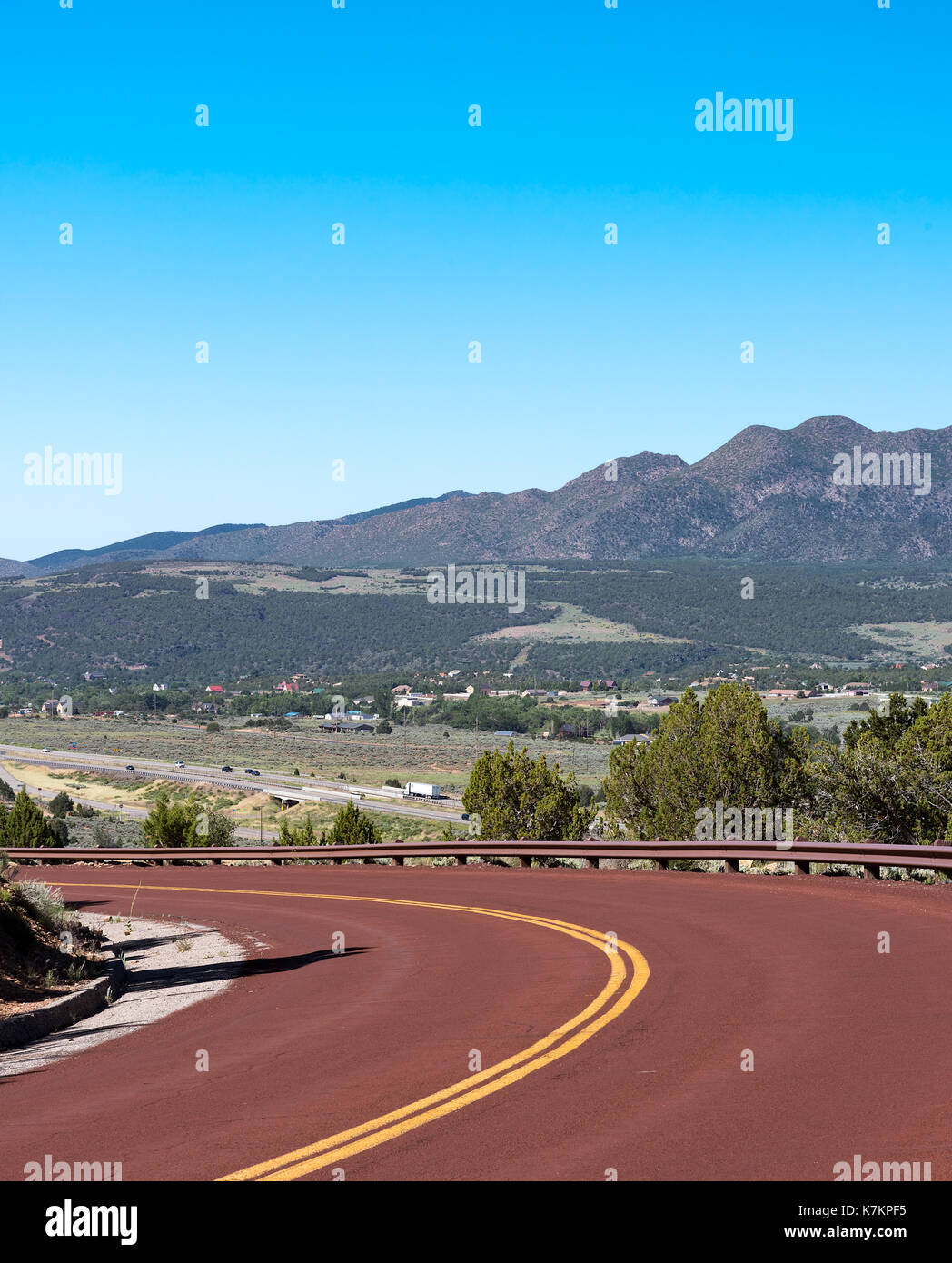 Sharp curve hi-res stock photography and images - Alamy