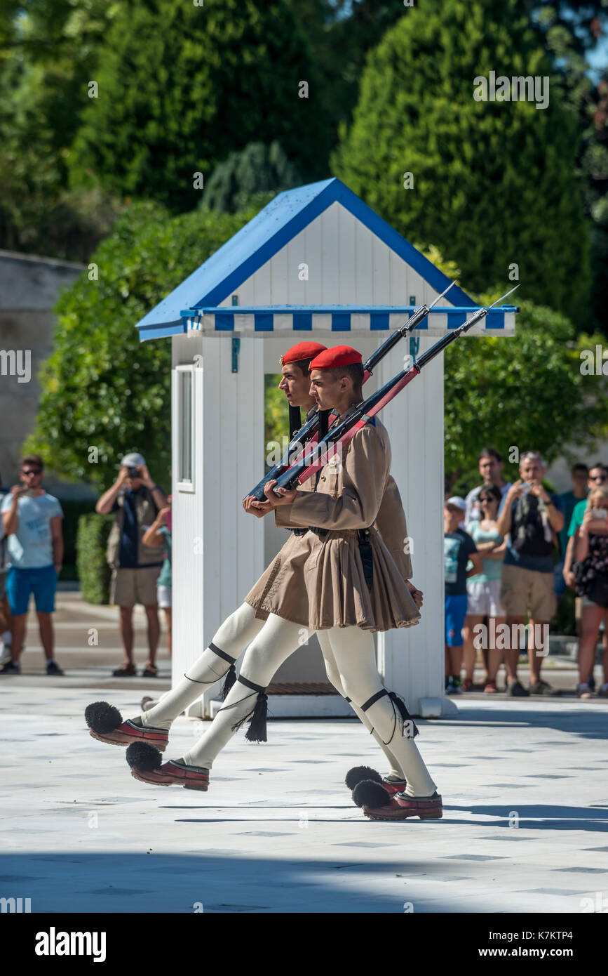 Evzone soldier hi-res stock photography and images - Alamy