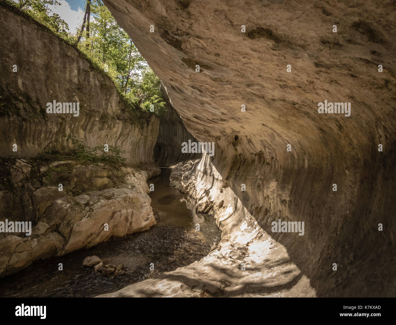 Karst cave stone flow hi-res stock photography and images - Alamy