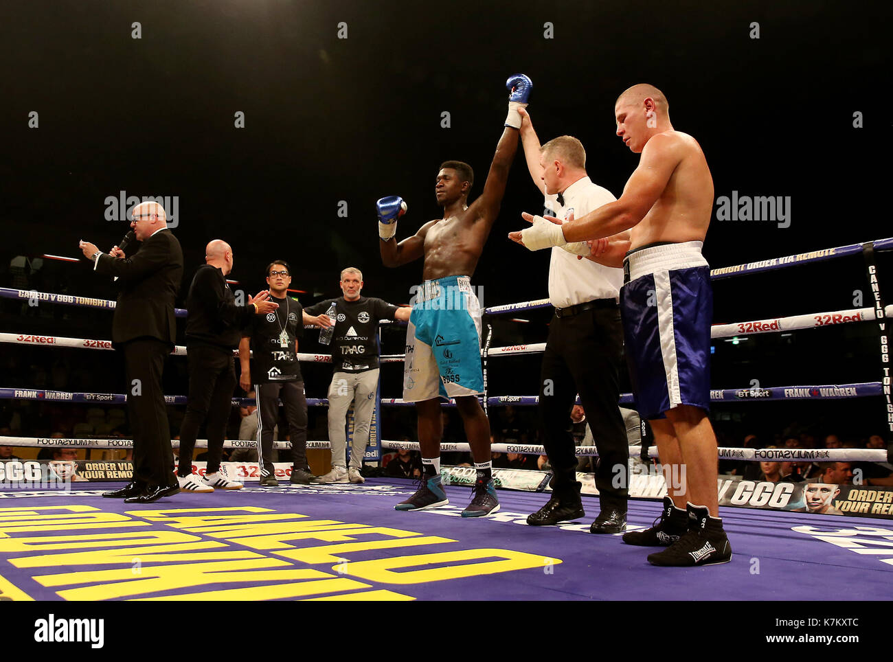 Lerrone Richards celebrates his victory over Ferenc Albert at the ...