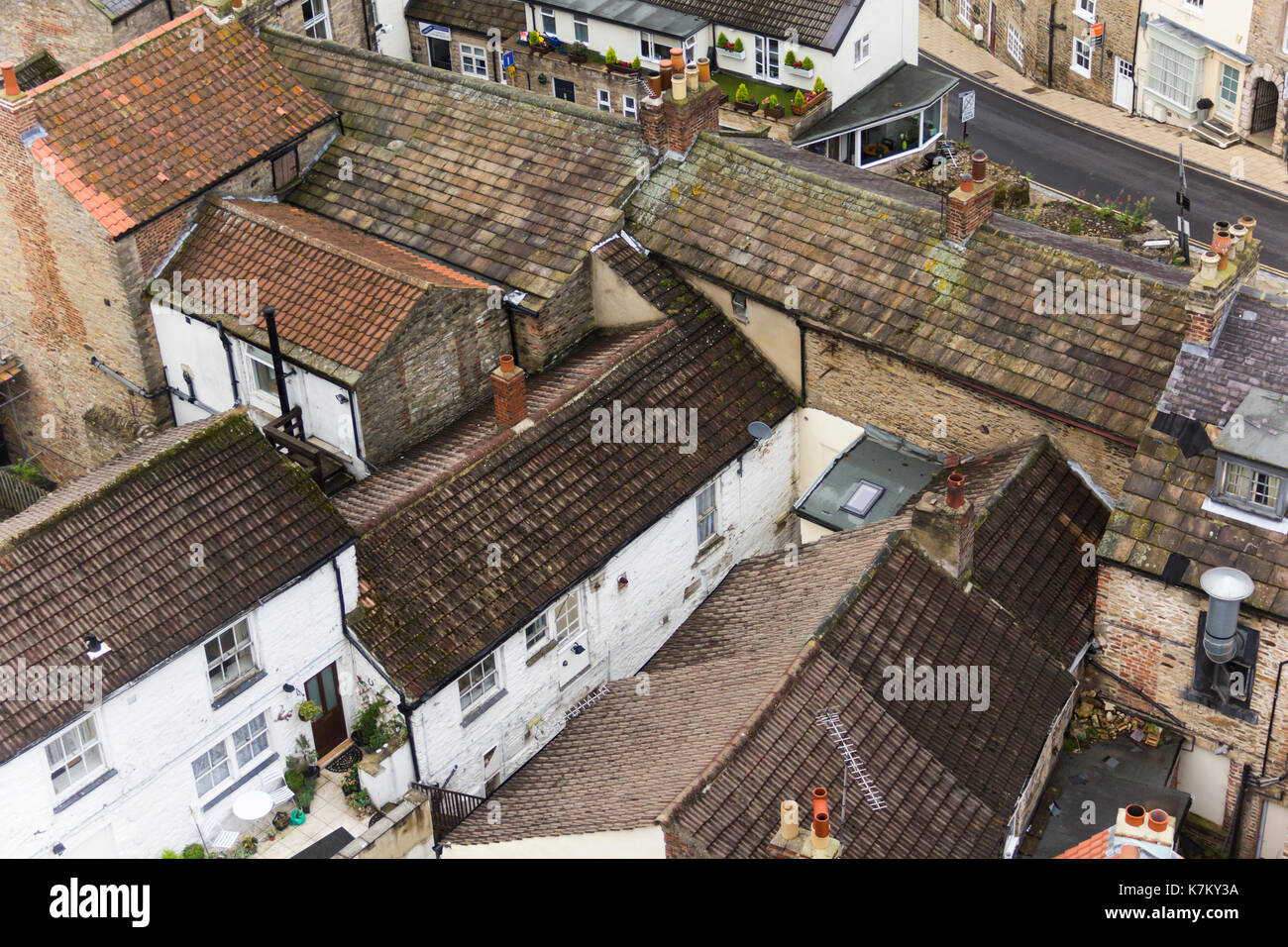 Slate rooftops hi-res stock photography and images - Alamy
