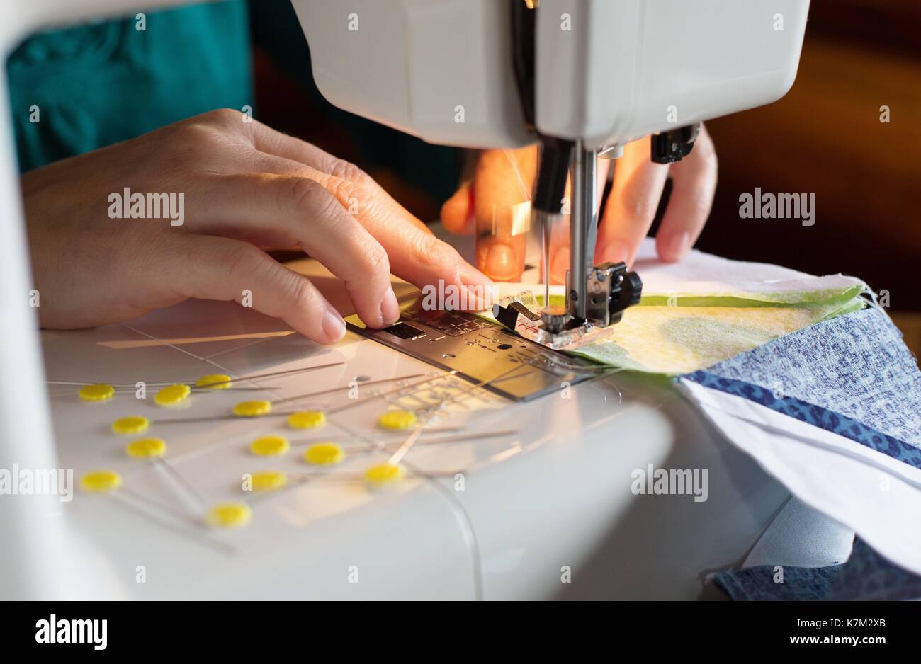 Making a quilt hi-res stock photography and images - Alamy