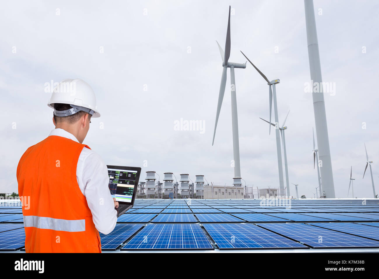 Engineers working turbine hi-res stock photography and images - Alamy